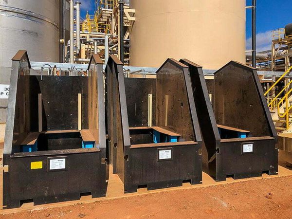 IBC Unloading for an Australian Mine Site - Snosko - Storage & Systems ...